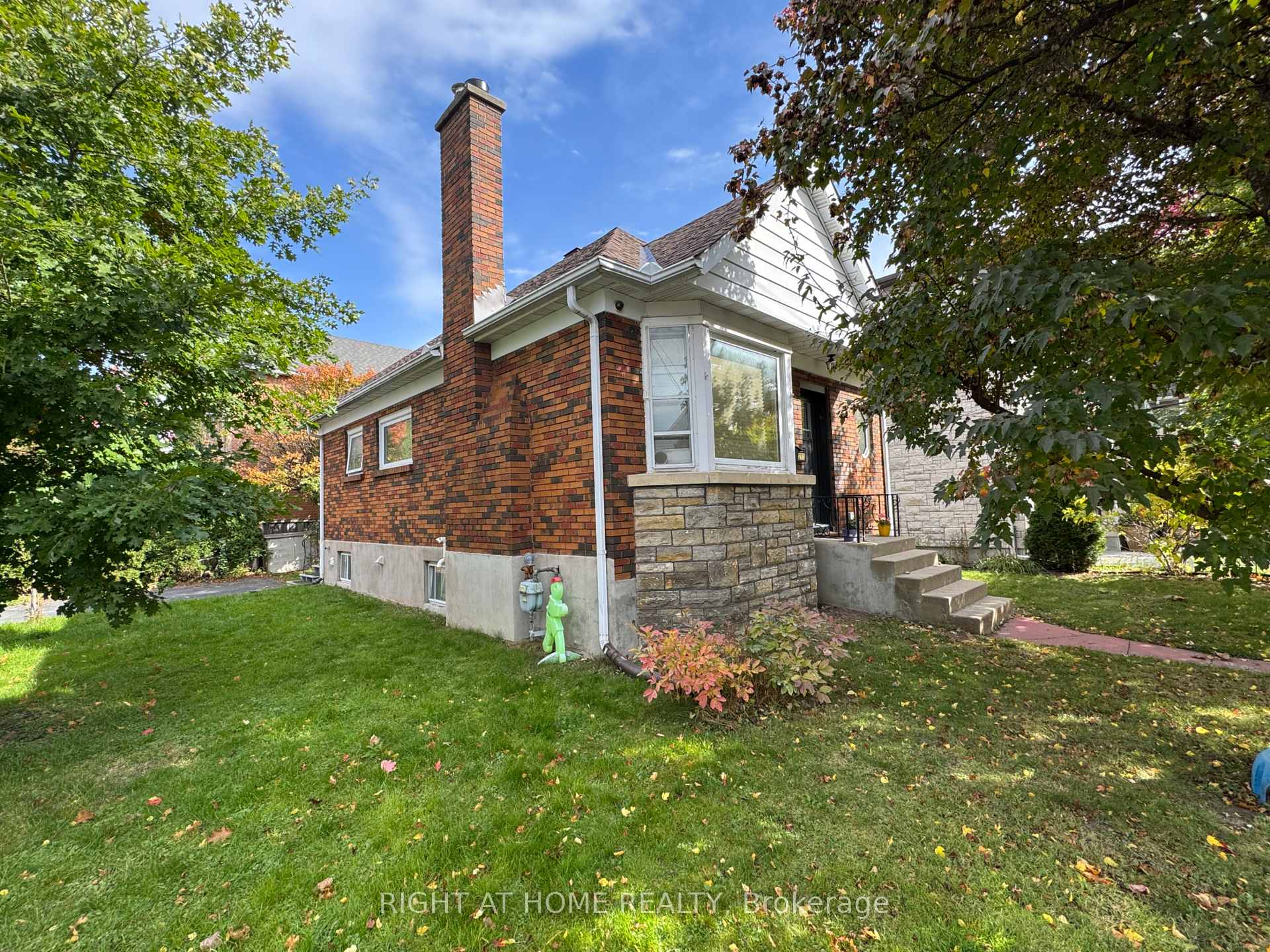 211 MCGILLIVRAY Street, Glebe - Ottawa East and Area, ON K1S 1K9