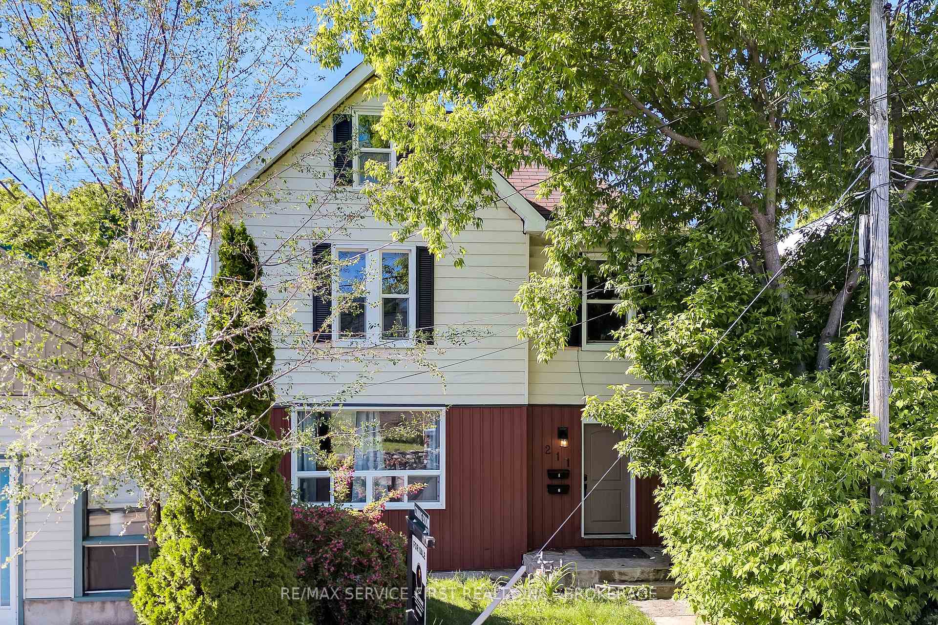 211 RAGLAN Road, Kingston, ON K7K 1L5