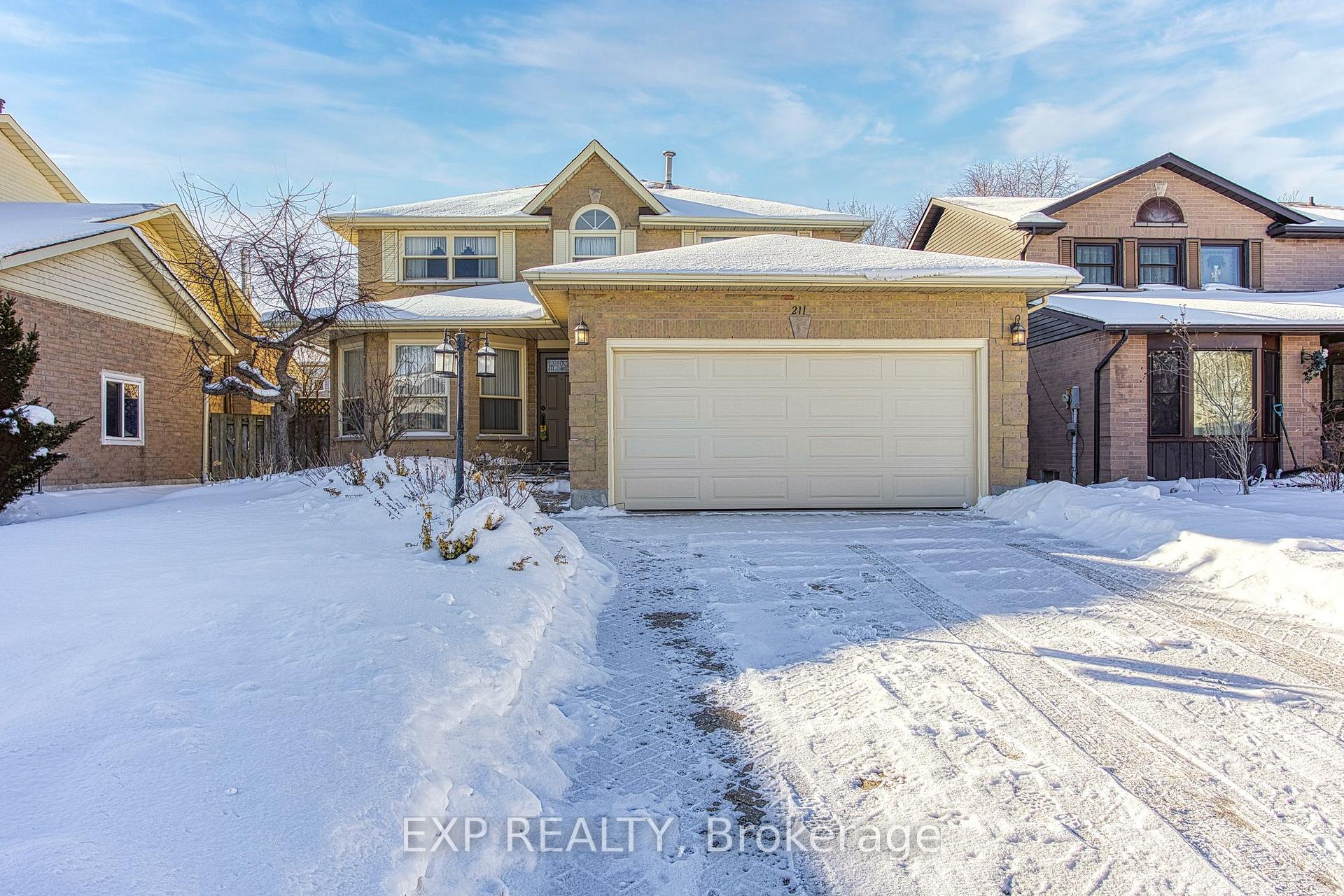 211 Rushdale Drive, Hamilton, ON L8W 2Z5