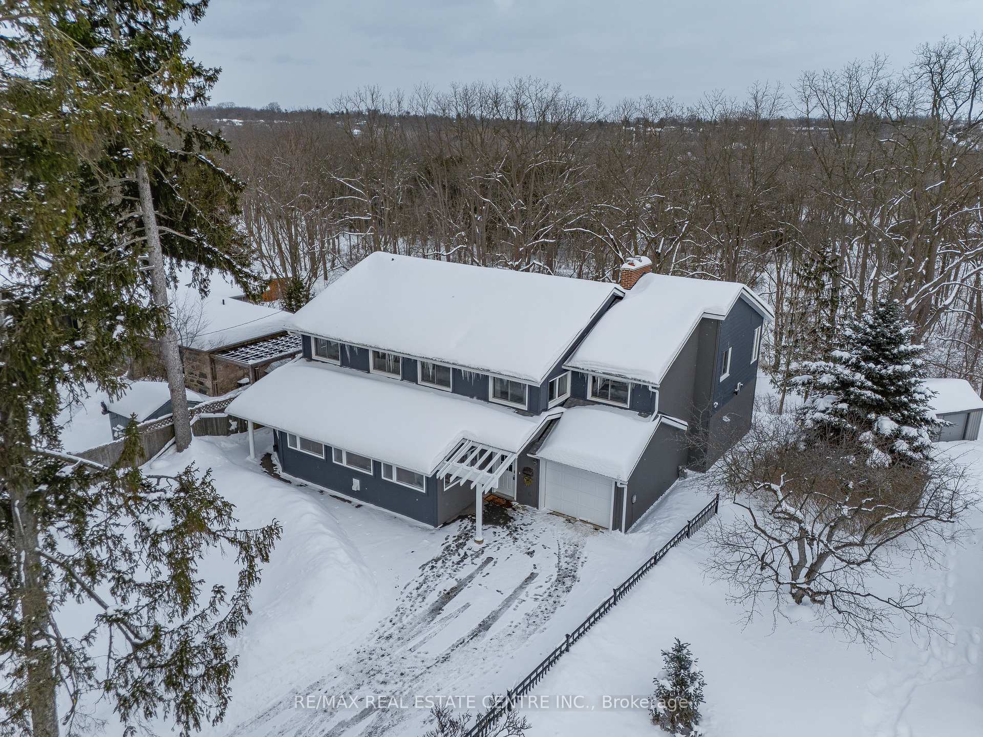 211 West River Road, Cambridge, ON N1S 2Z9