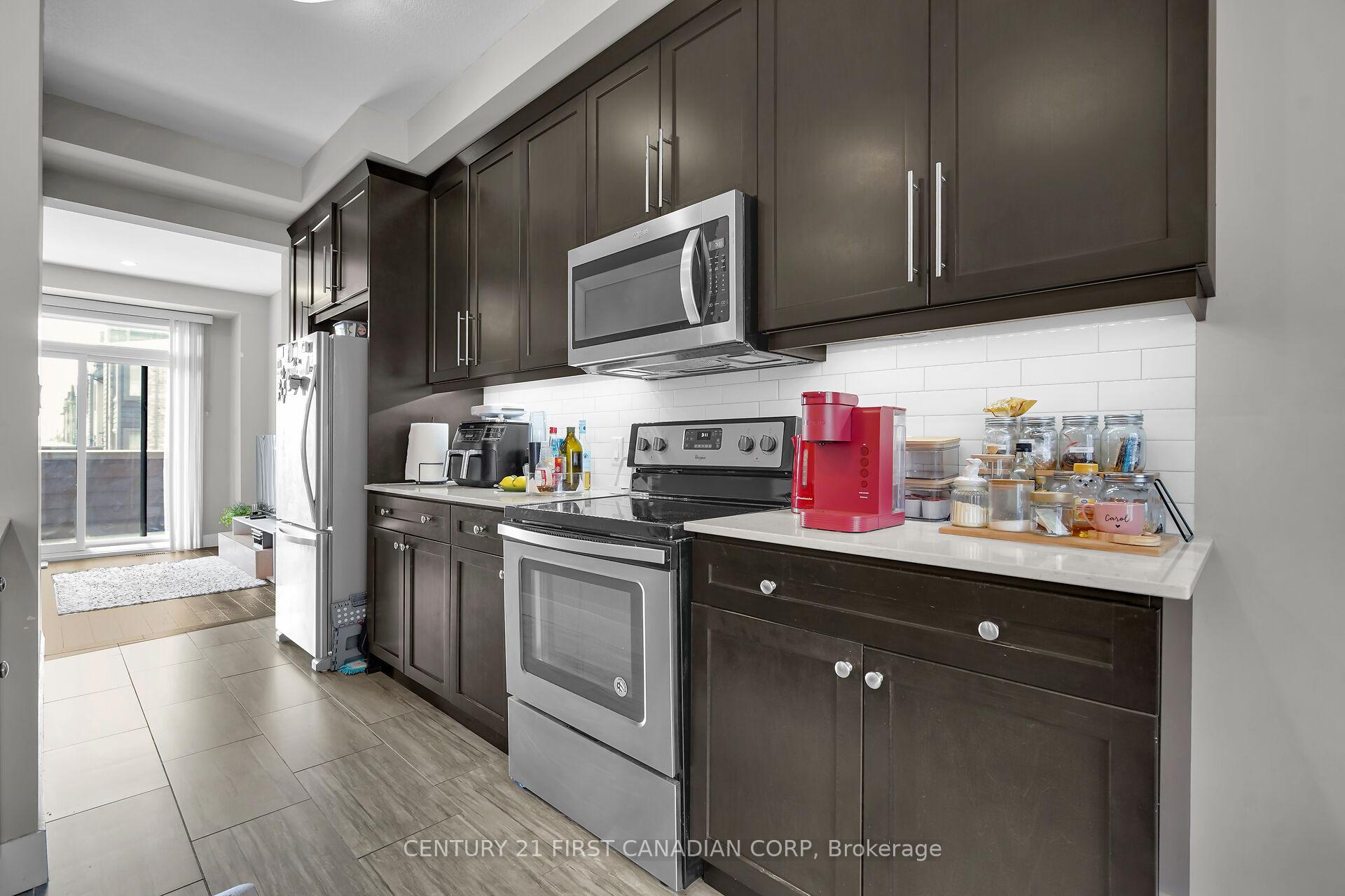 212 - 1960 Dalmagarry Road, London North, ON N6G 0T8