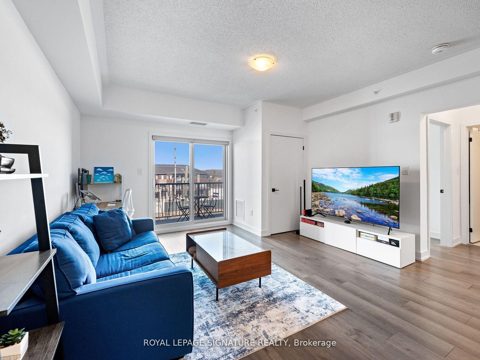 212 - 4 Spice Way, Barrie, ON L9J 0M2