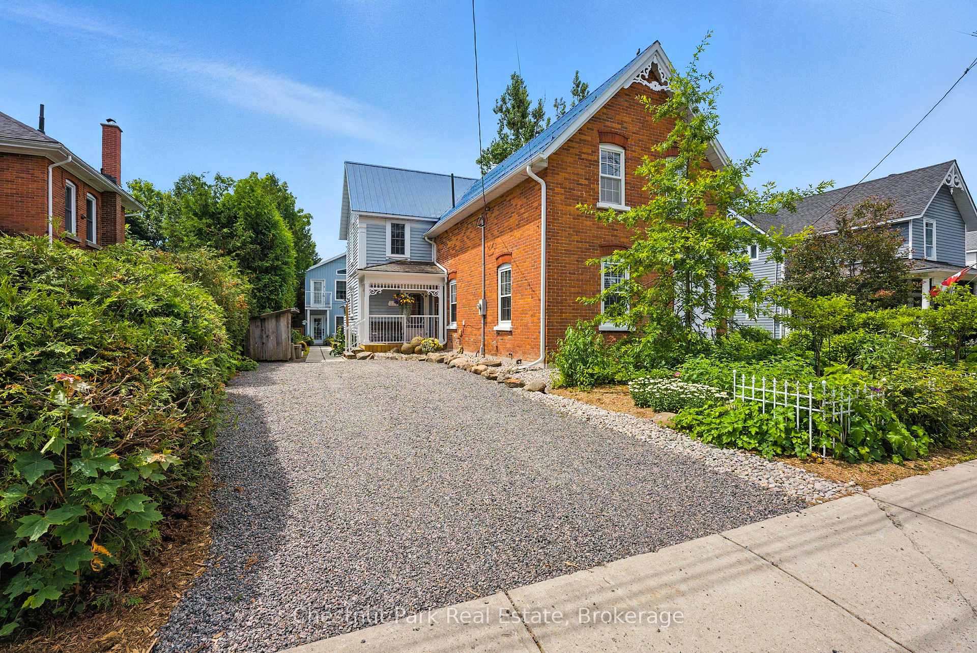 212 James Street, Bracebridge, ON P1L 2B8