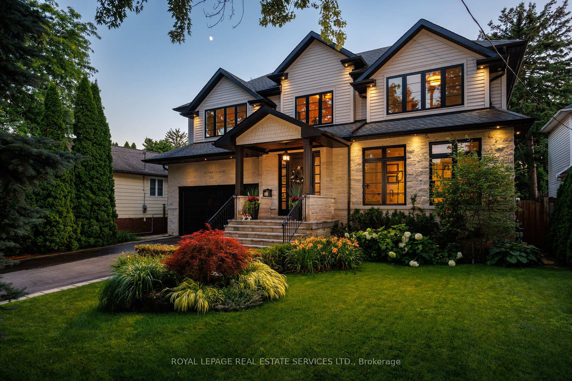 212 Pine Cove Road, Burlington, ON L7N 1W2