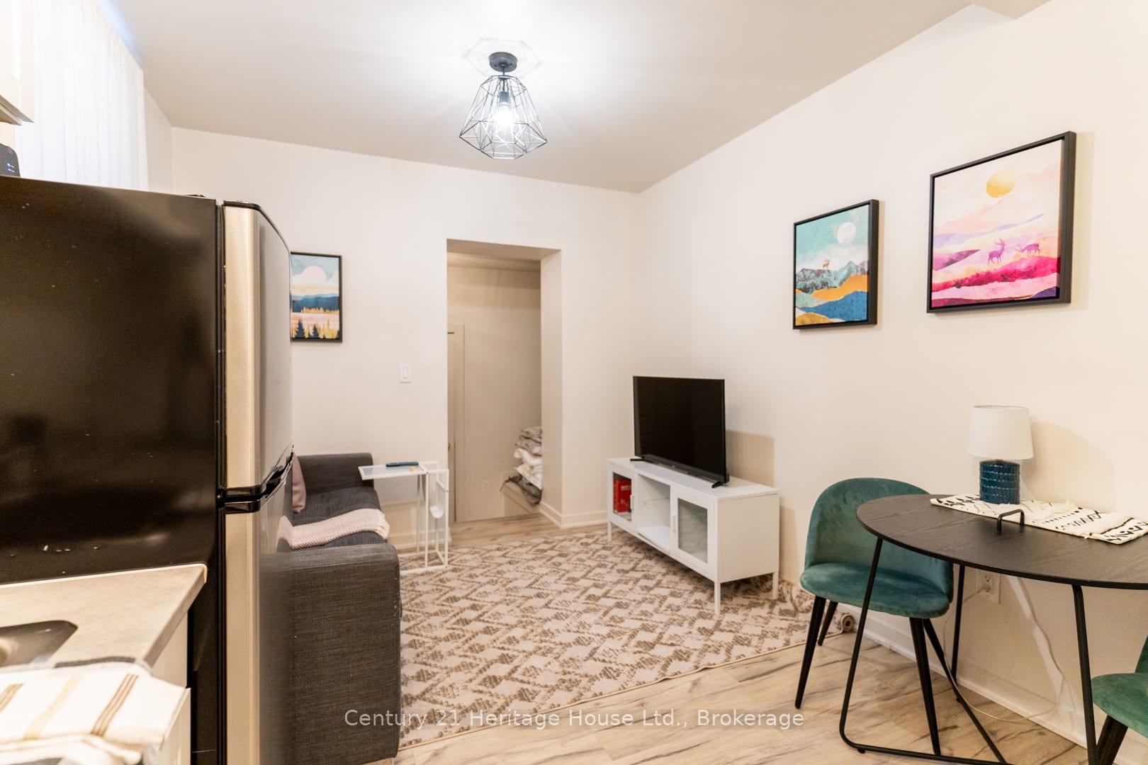 2 - 212 Wilson Street, Hamilton, ON L8R 1E5