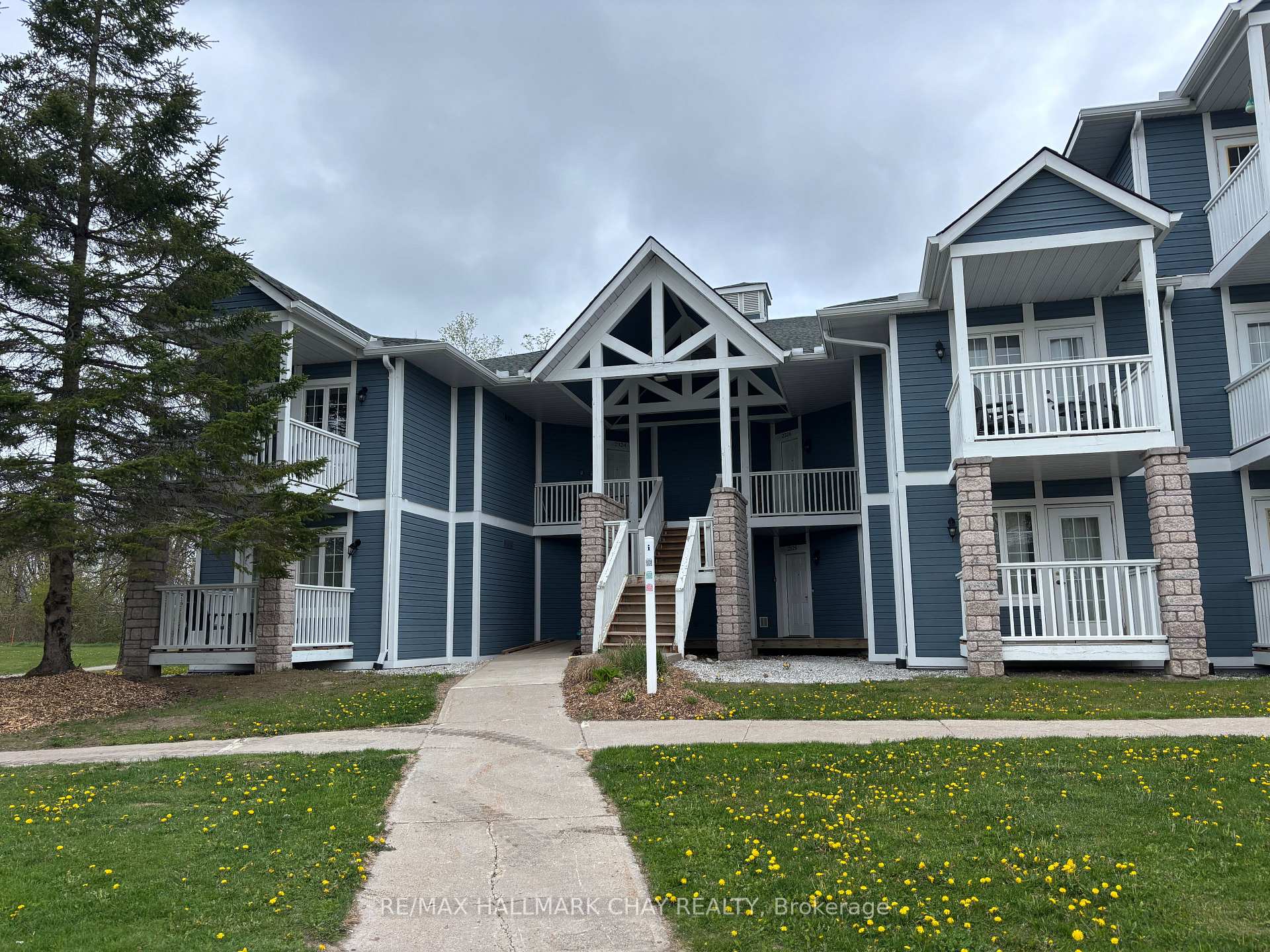 2126 - 90 Highland Drive, Oro-Medonte, ON L0L 2L0
