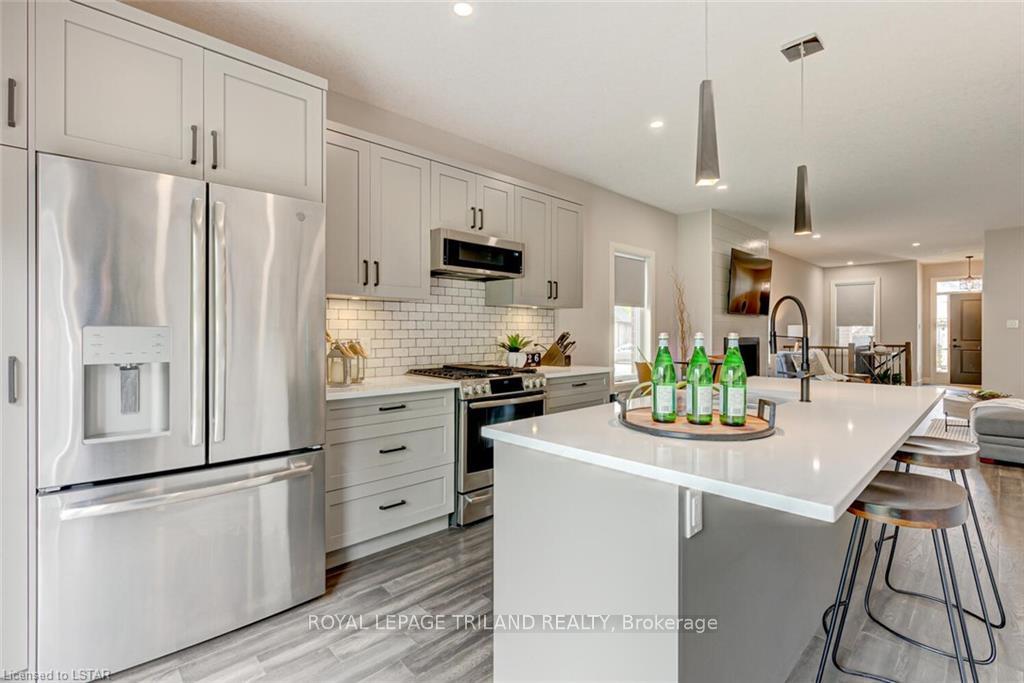 2129 Linkway Boulevard, London South, ON N6K 0K8