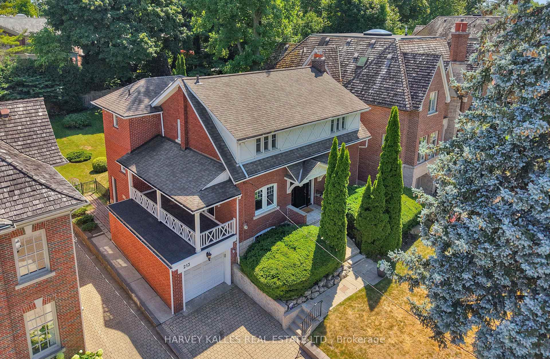 213 St Leonards Avenue, Toronto, ON M4N 1K8