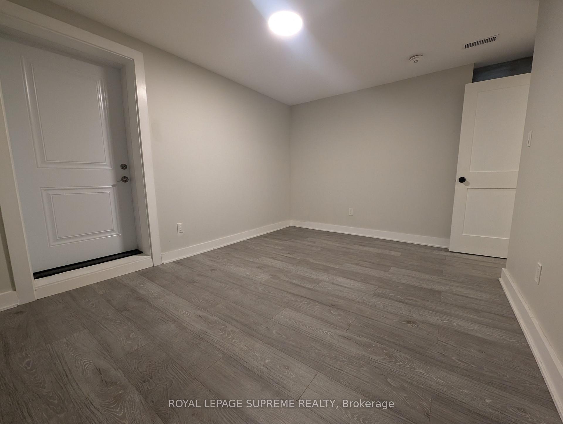 Lower - 2132 Dundas Street W, Toronto, ON M6R 1X2