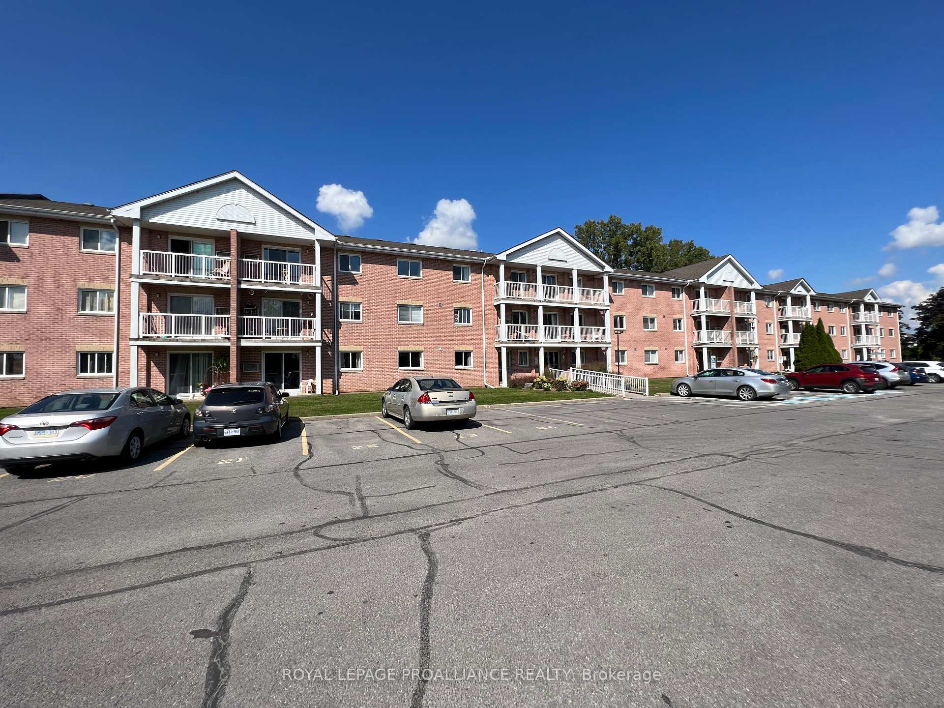 215 - 175 Haig Road, Belleville, ON K8N 5R7