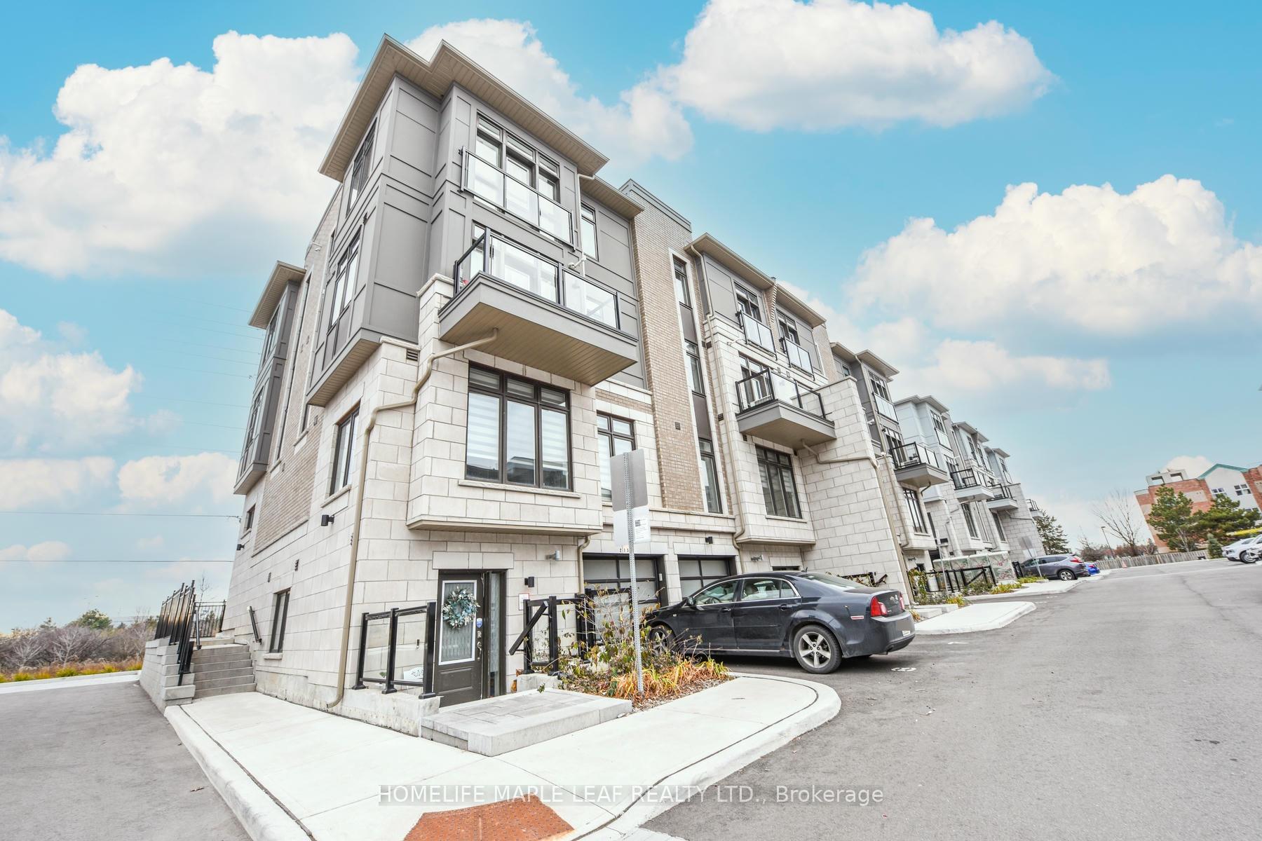 215 - 30 Halliford Place, Brampton, ON L6P 4R1