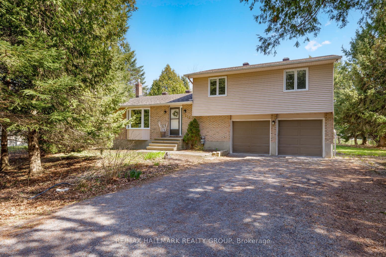 Russell Real Estate MLS® Listings & Houses For Sale