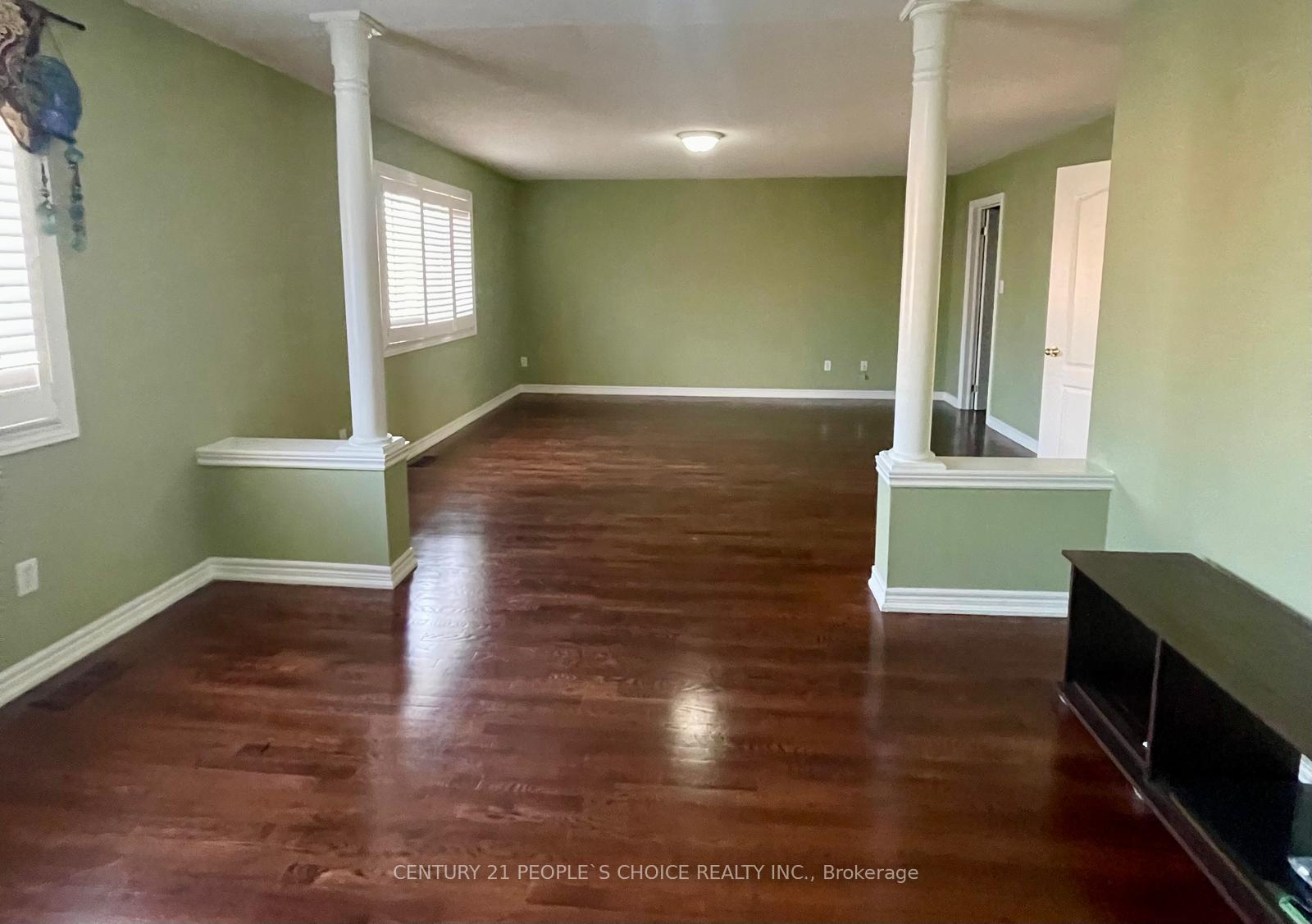 215 Edenbrook Hill Drive, Brampton, ON L7A 2V4