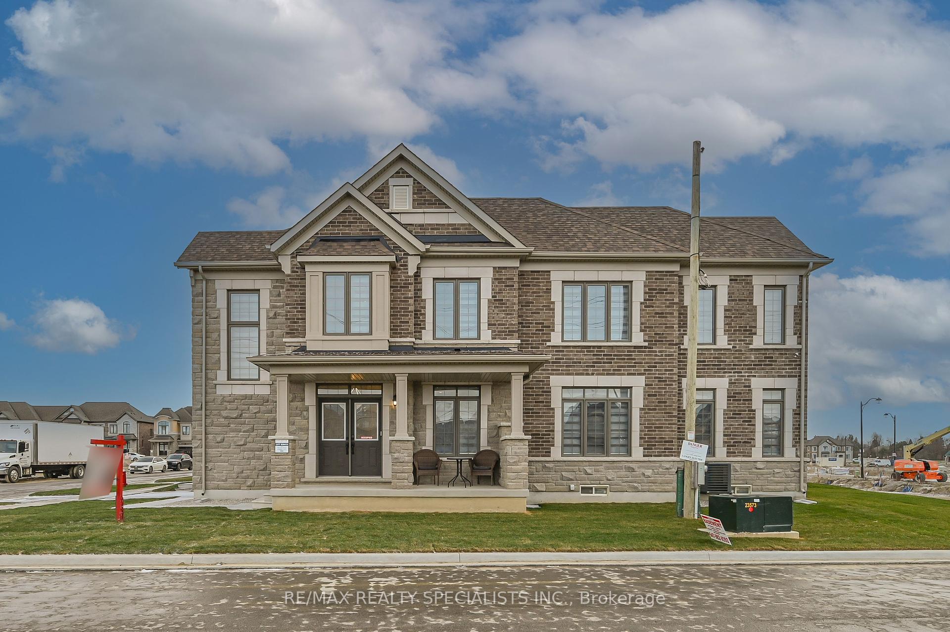 215 Hayrake Street N, Brampton, ON L6Z 0A2