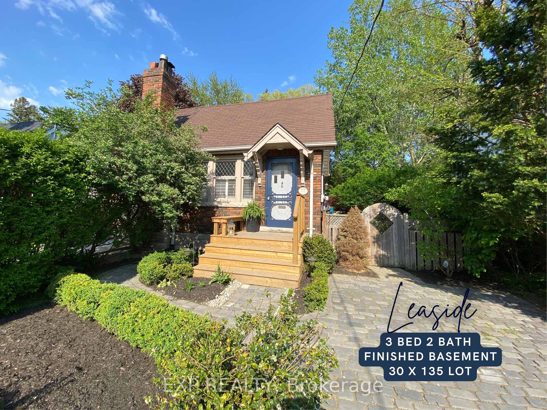 215 Sutherland Drive, Toronto, ON M4G 1J1