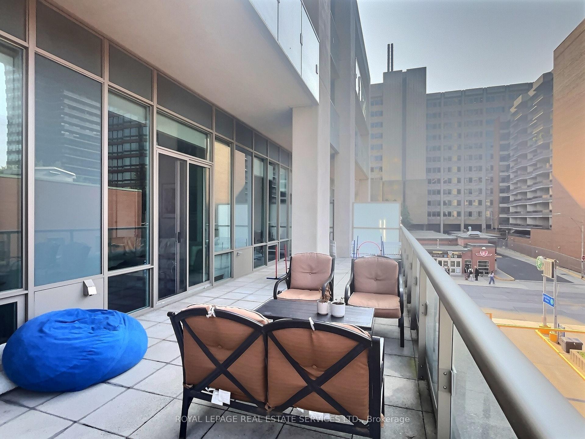 216 - 1 Bedford Road, Toronto, ON M5R 2B5