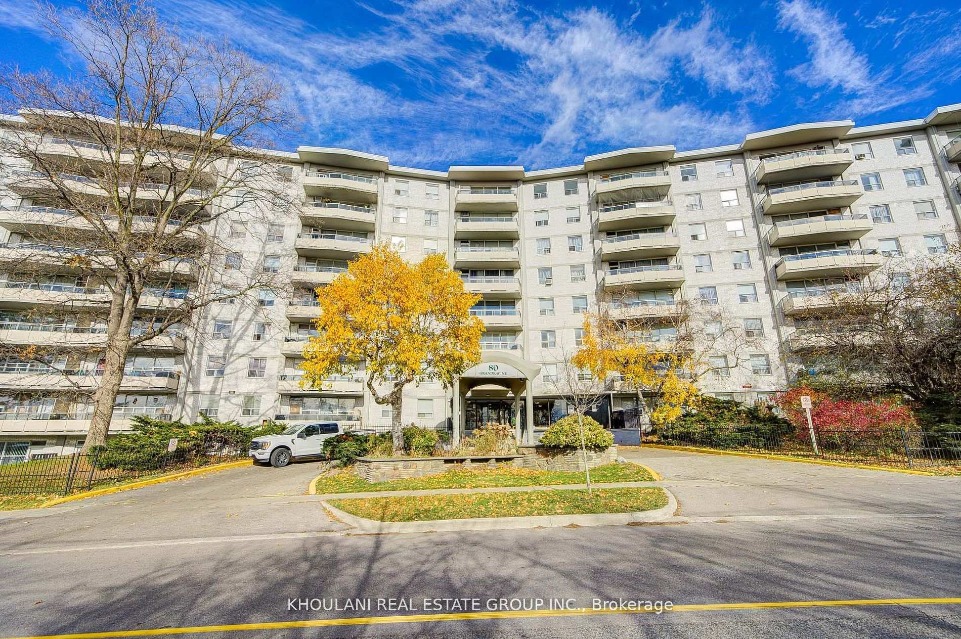 216 - 80 Grandravine Drive, Toronto, ON M3J 1B2