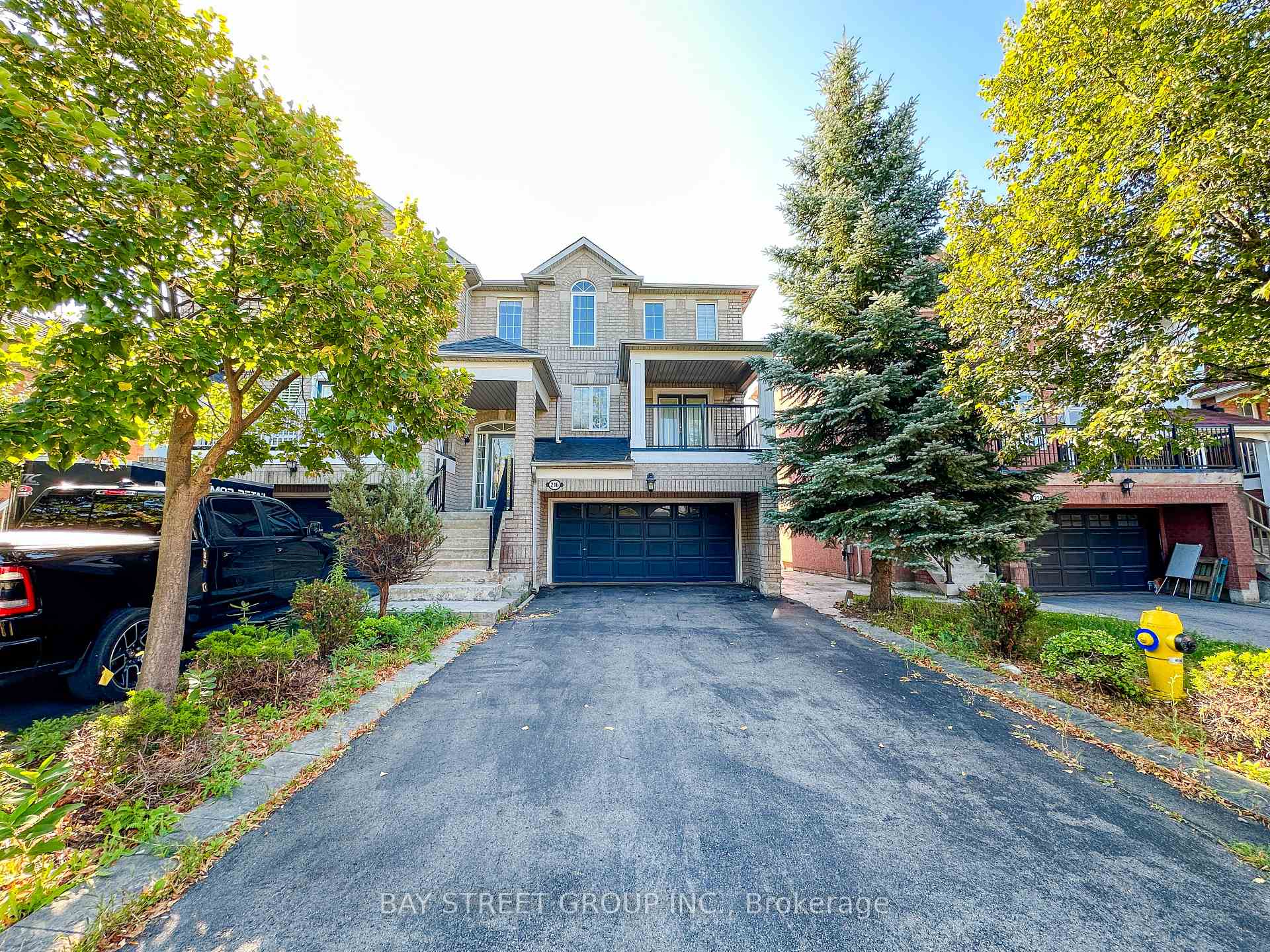 216 Equator Crescent, Vaughan, ON L6A 2Y1