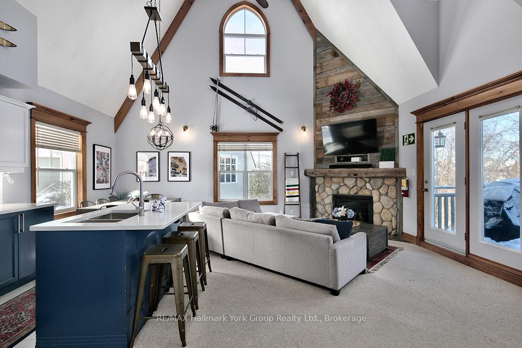 217 - 184 Snowbridge Way, Blue Mountains, ON L9Y 0V1