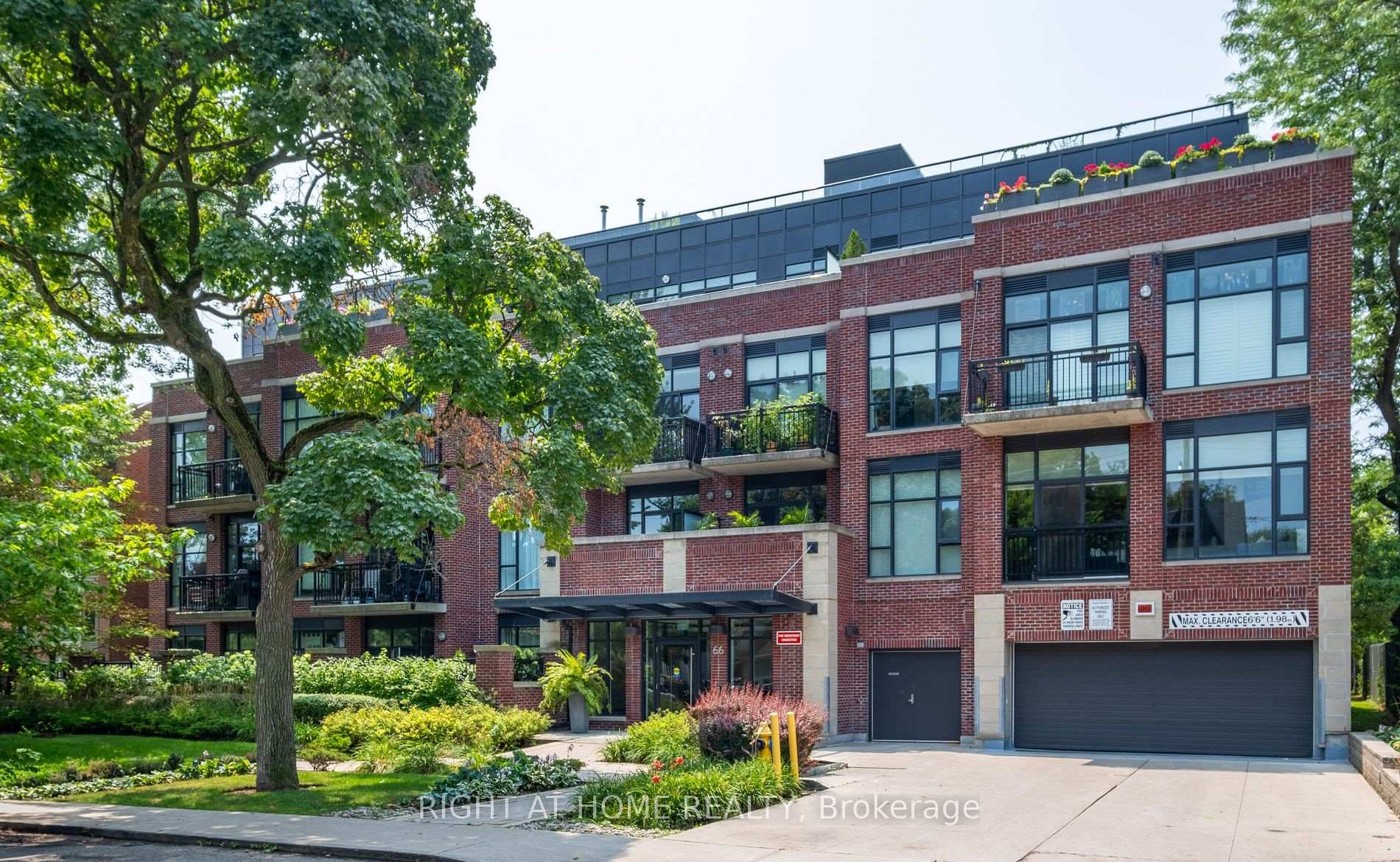 217 - 66 Kippendavie Avenue, Toronto, ON M4L 0A4