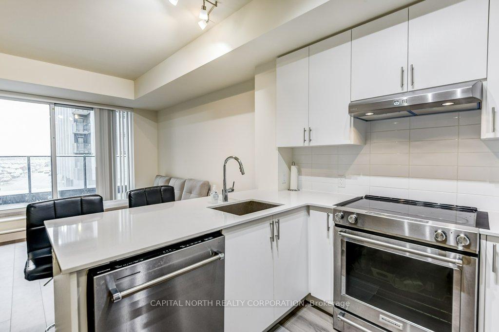 217 - 8960 Jane Street, Vaughan, ON L4K 2M9