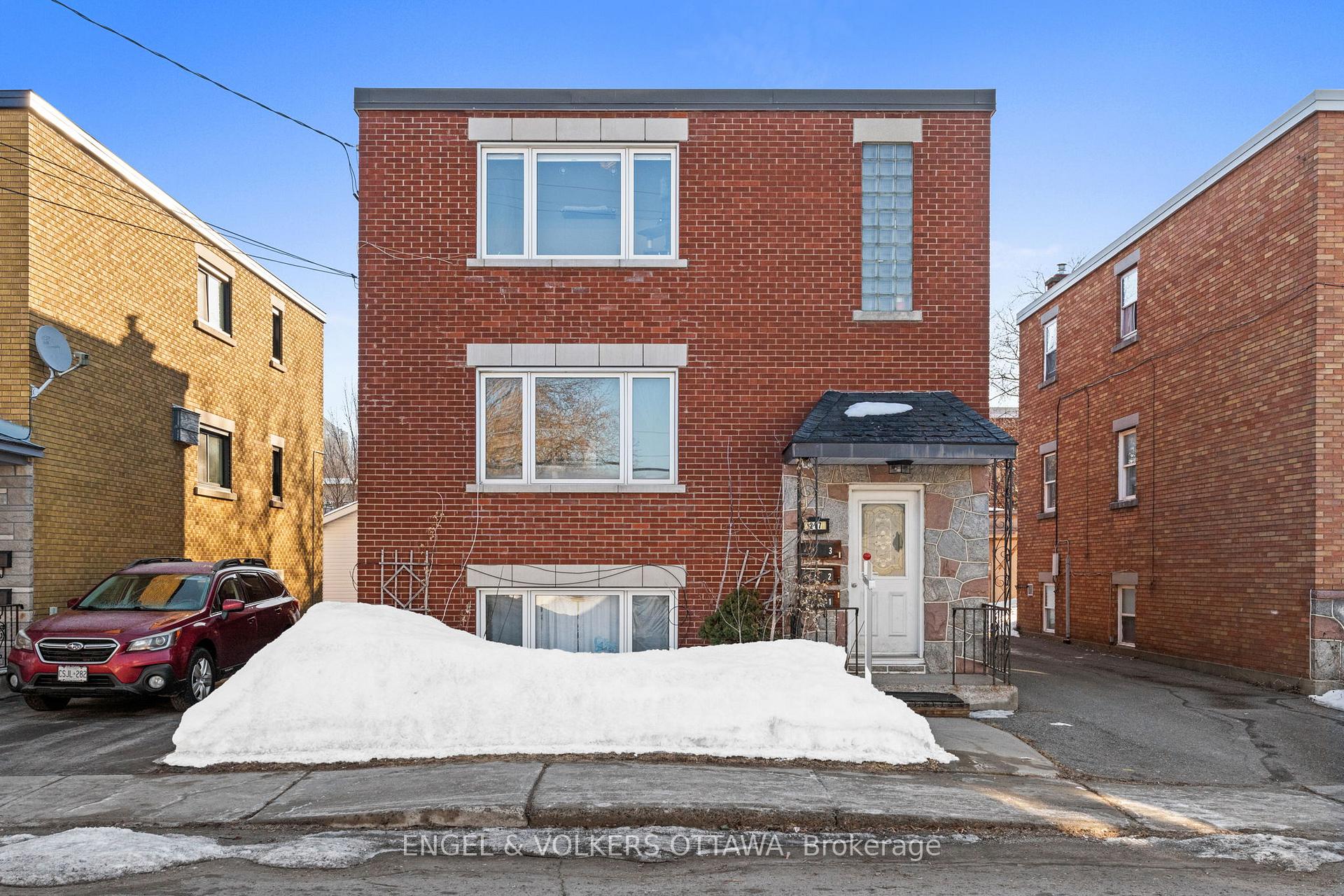 217 GRANVILLE Street, Vanier and Kingsview Park, ON K1L 6Y7
