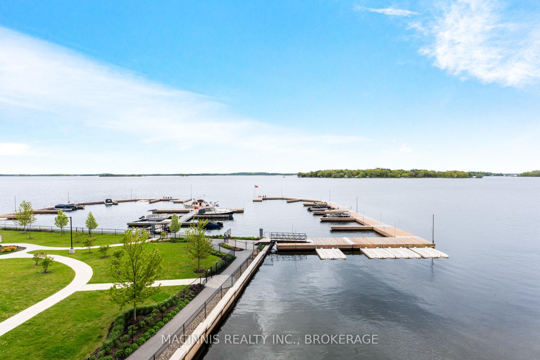 218 - 129 South Street, Gananoque, ON K7G 0B1