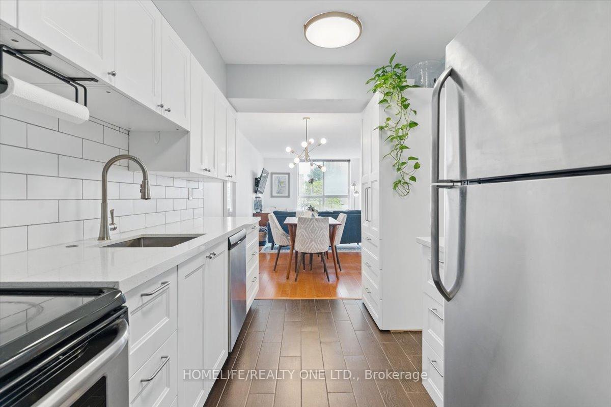 218 - 1485 Lakeshore Road E, Mississauga, ON L5E 3G2