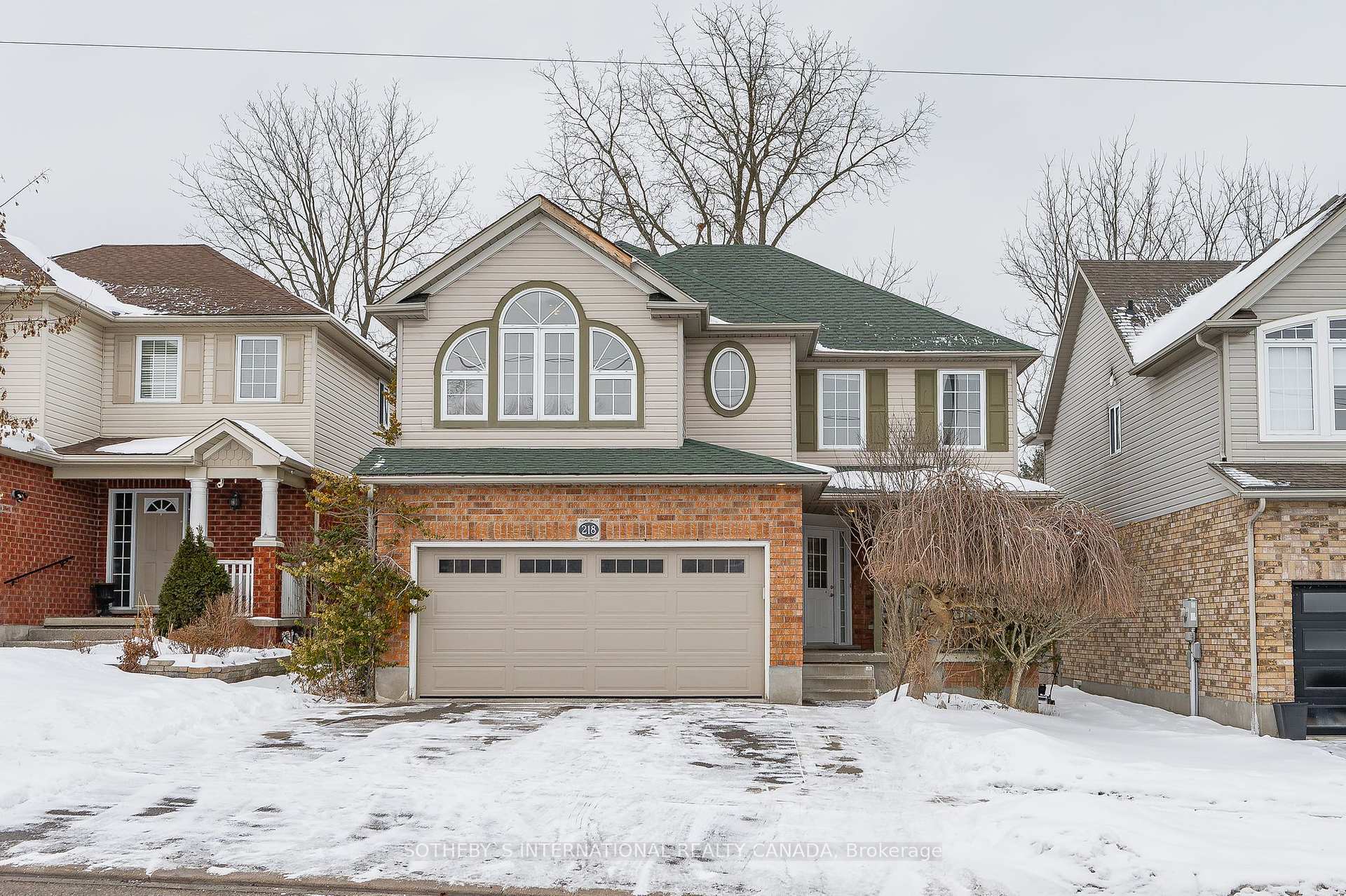 218 Doon Mills Drive, Kitchener, ON N2P 2R9