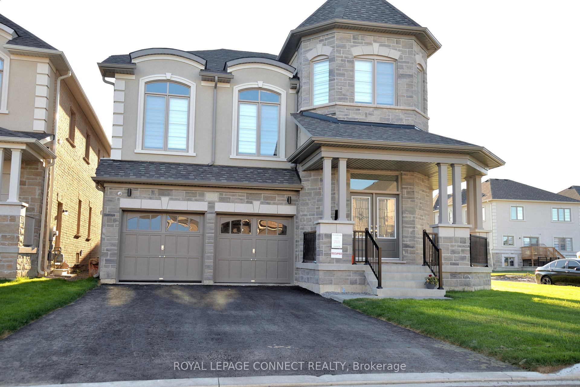 218 Doug Finney Street, Oshawa, ON L1K 3G3