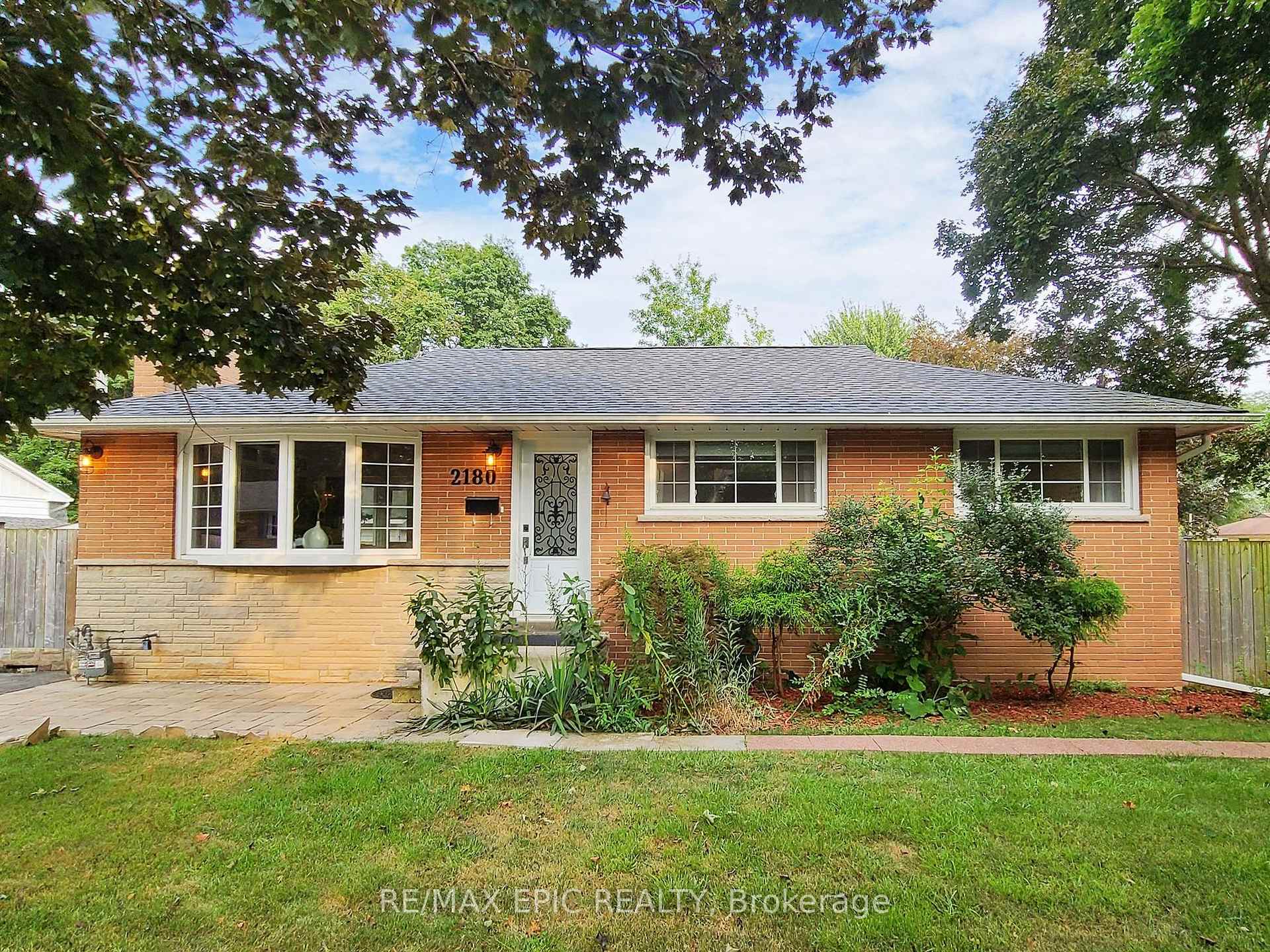 StateOrProvince] [PostalCode]