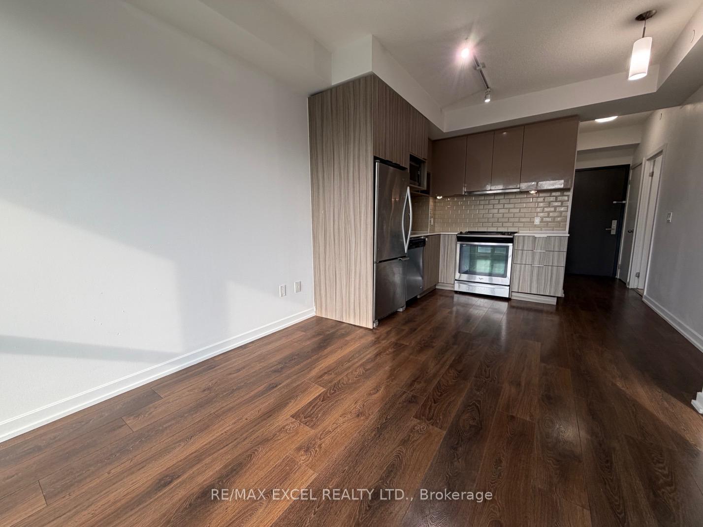 219 - 52 Forest Manor Road, Toronto, ON M2J 0E2