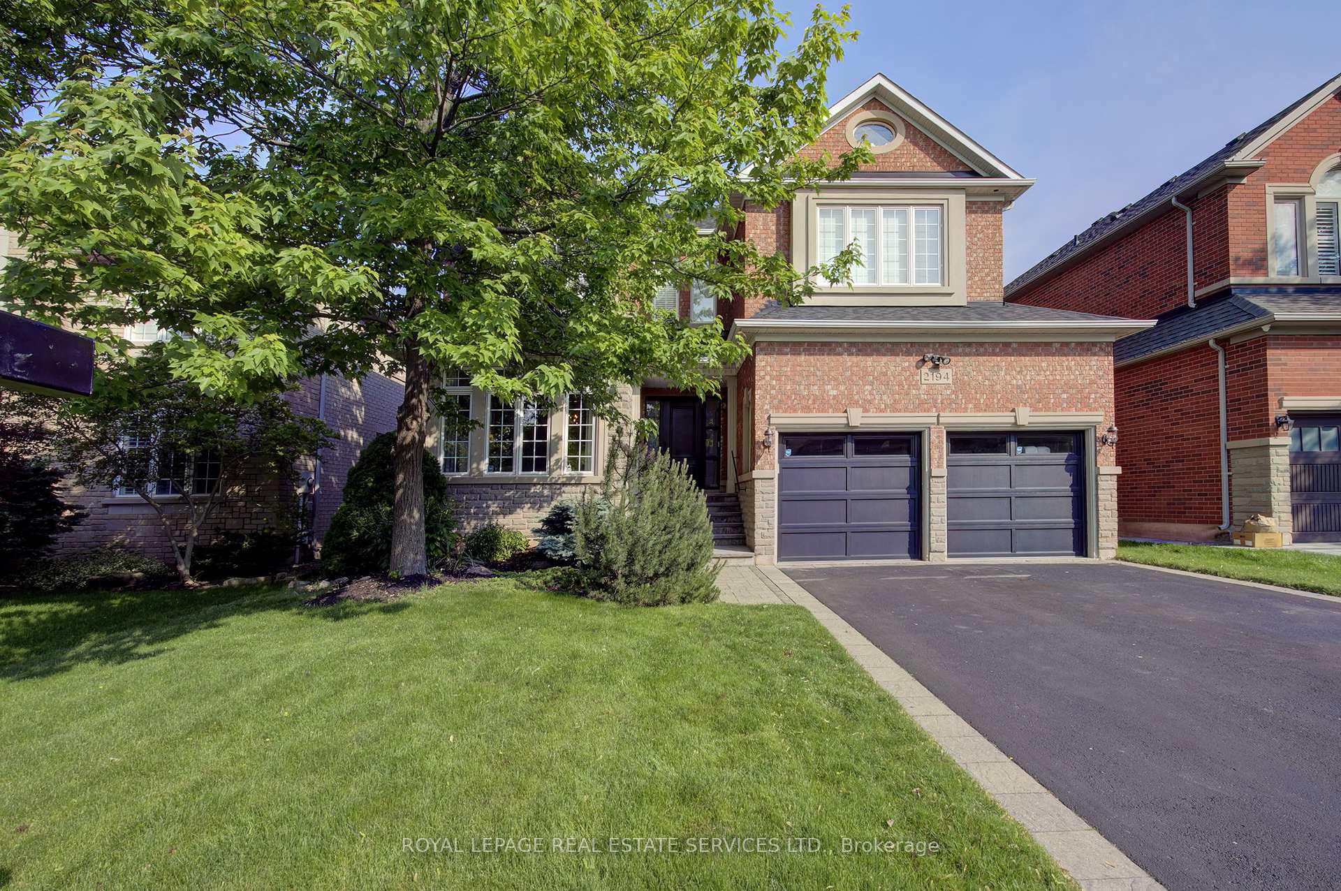 2194 Galloway Drive, Oakville, ON L6H 6T4