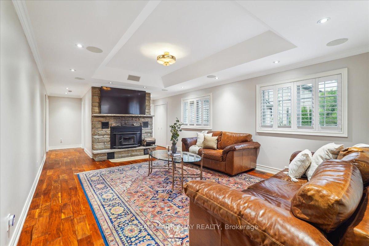 21940 Mccowan Road, East Gwillimbury, ON L0G 1M0