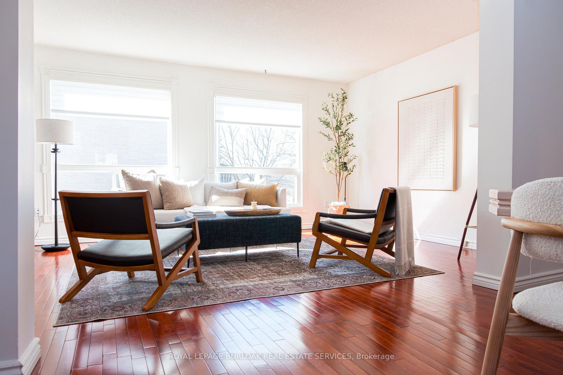 22 - 1155 Paramount Drive, Hamilton, ON L8J 2N4