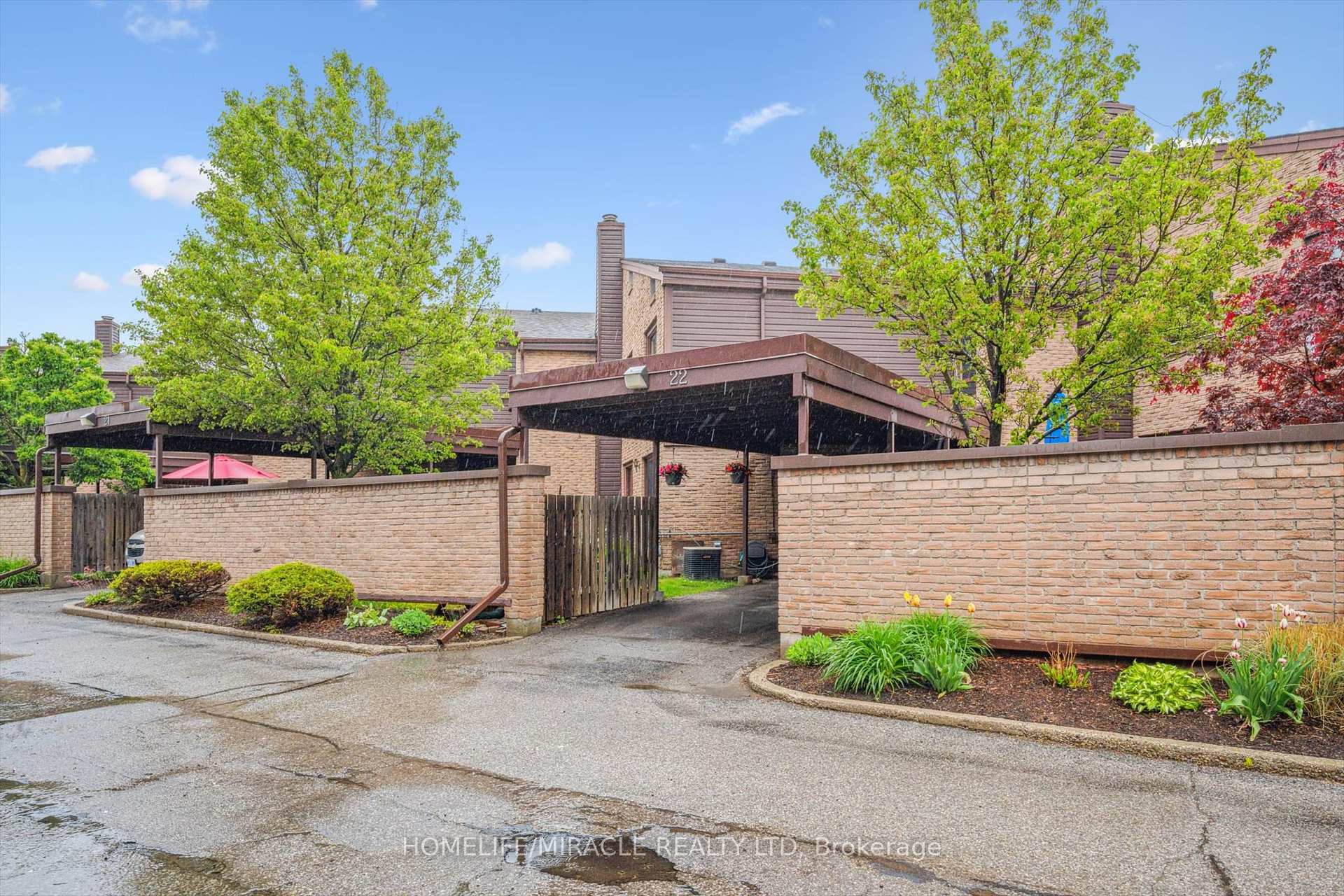 22 - 28 Underhill Crescent, Kitchener, ON N2A 2S8