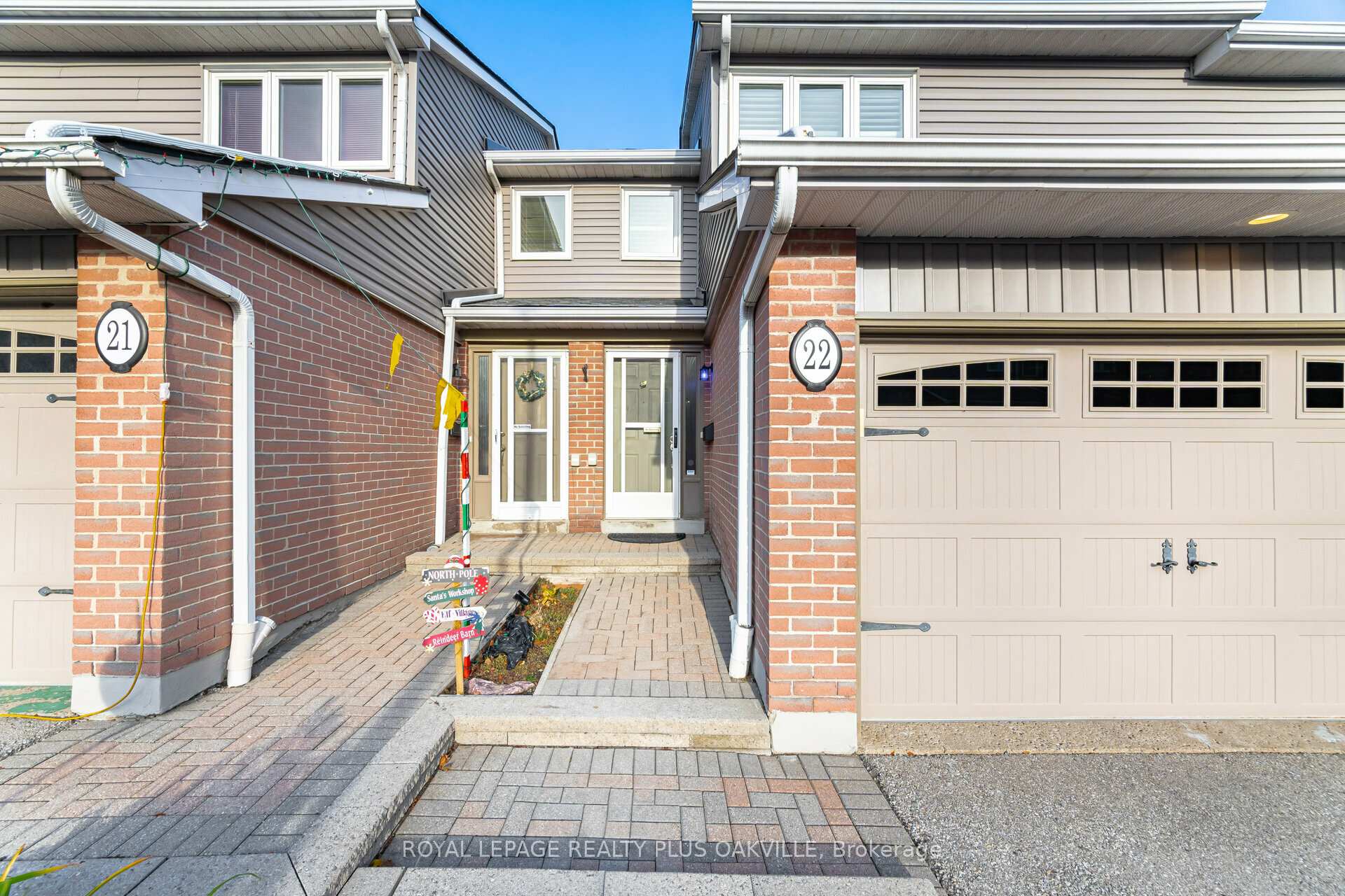 22 - 3125 Fifth Line W, Mississauga, ON L5L 3S8