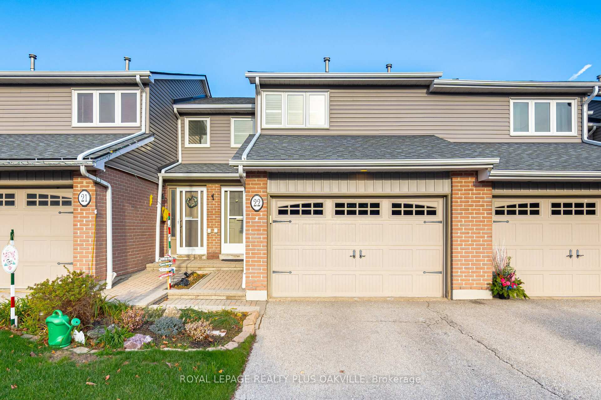 22 - 3125 Fifth Line W, Mississauga, ON L5L 3S8