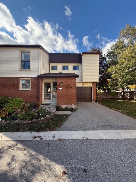 22 - 770 Fanshawe Park Road E, London North, ON N5X 1L5