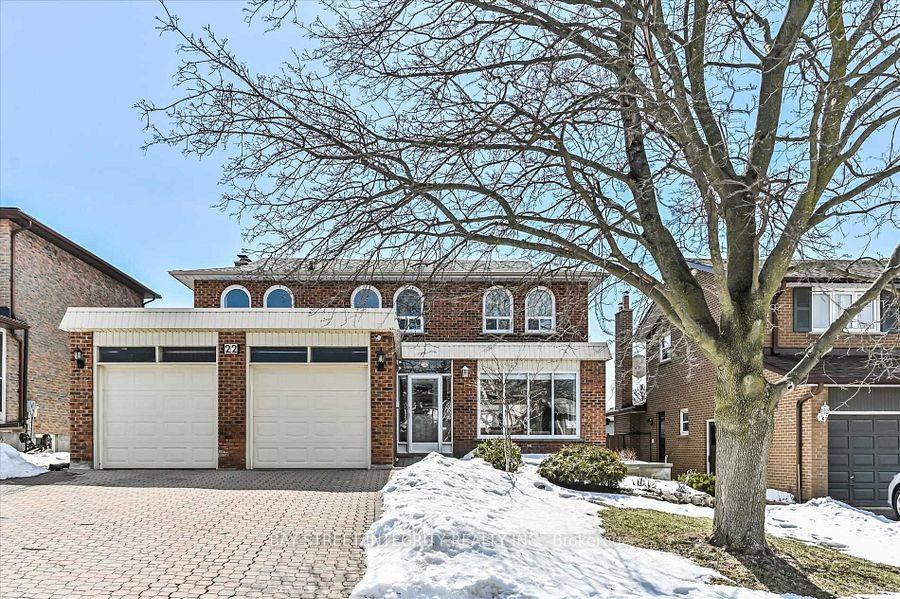 22 Cliffwood Road, Toronto, ON M2H 3G4