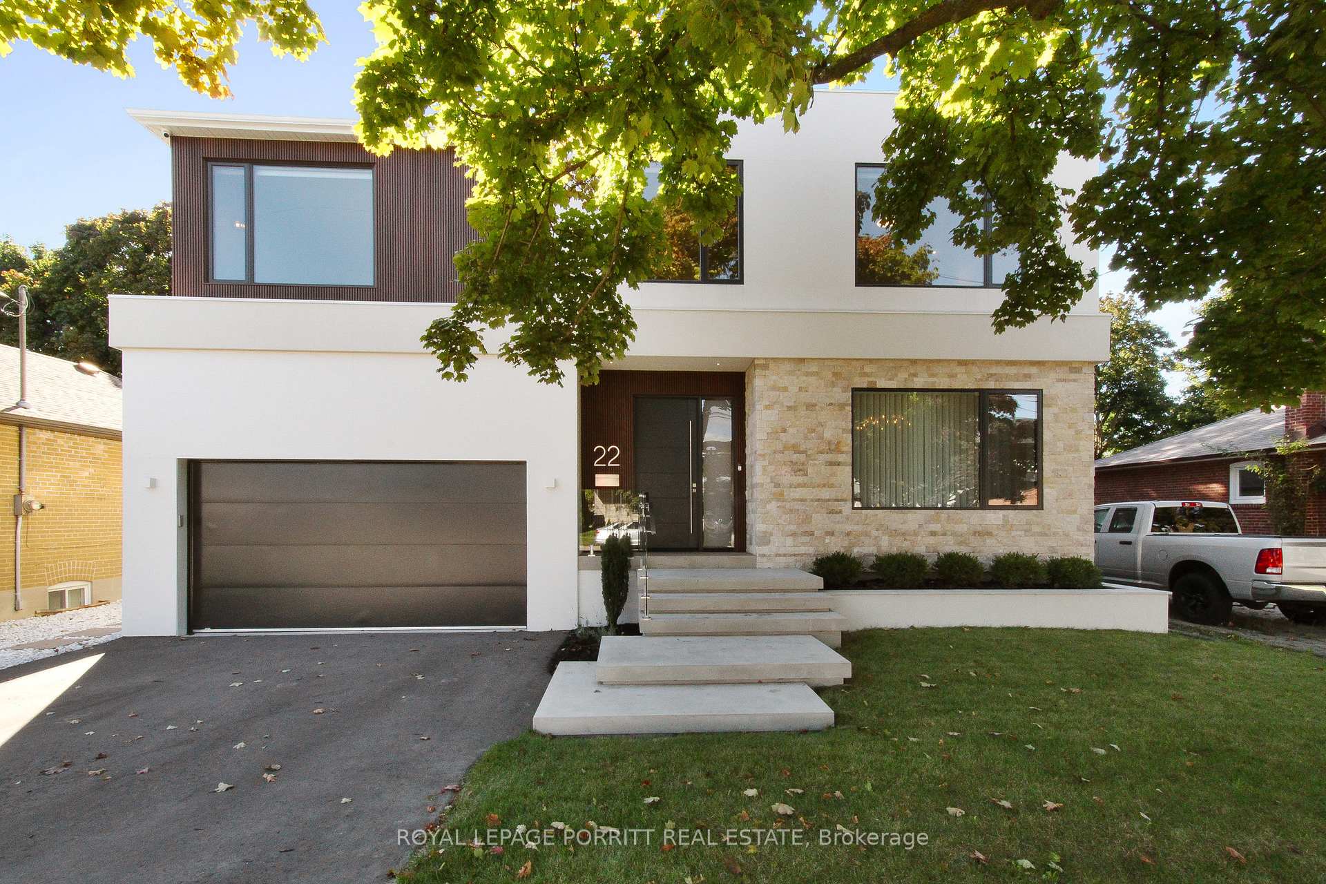 22 Delma Drive, Toronto, ON M8W 4N4