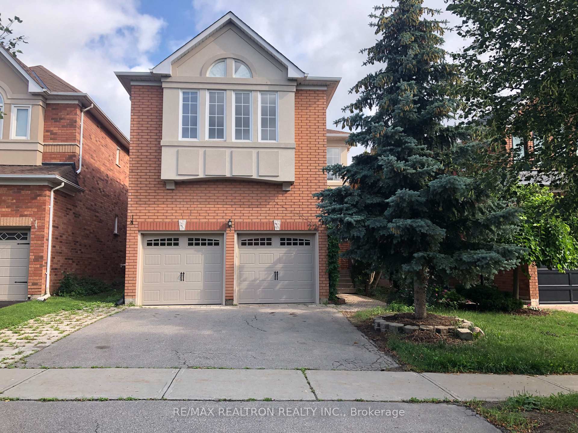 22 Desert View Crescent, Richmond Hill, ON L4C 0K3