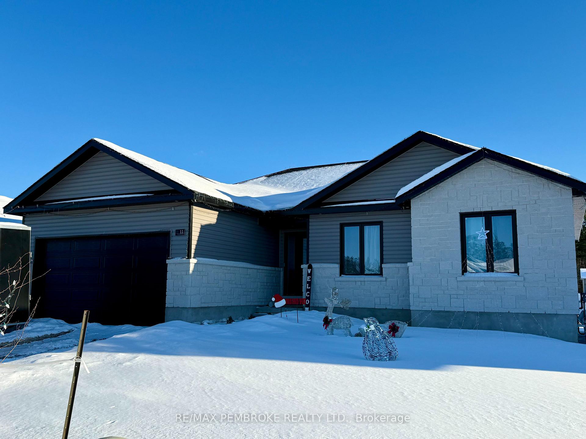 22 DURANT Street, Petawawa, ON K8H 0H3