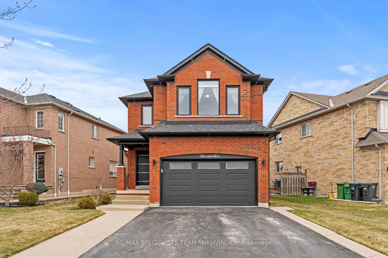 22 Emily Carr Crescent, Caledon, ON L7E 2L1