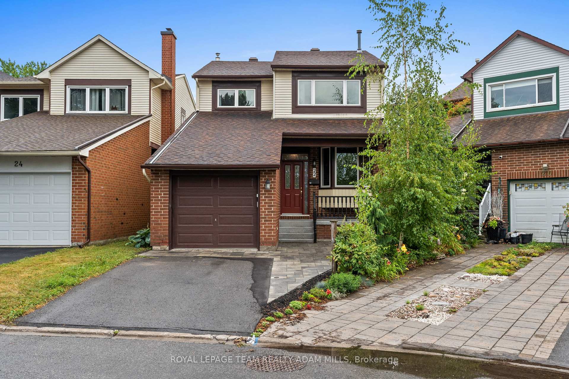 22 Fireside Crescent, Hunt Club - South Keys and Area, ON K1T 1Z4