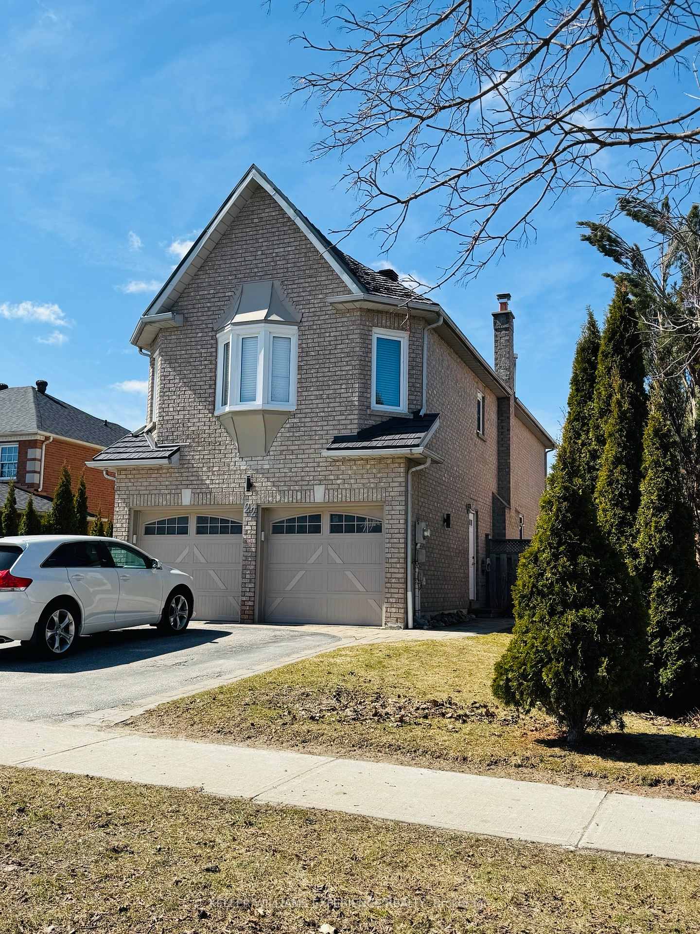 LOWER - 22 Grand Forest Drive, Barrie, ON L4N 7E8