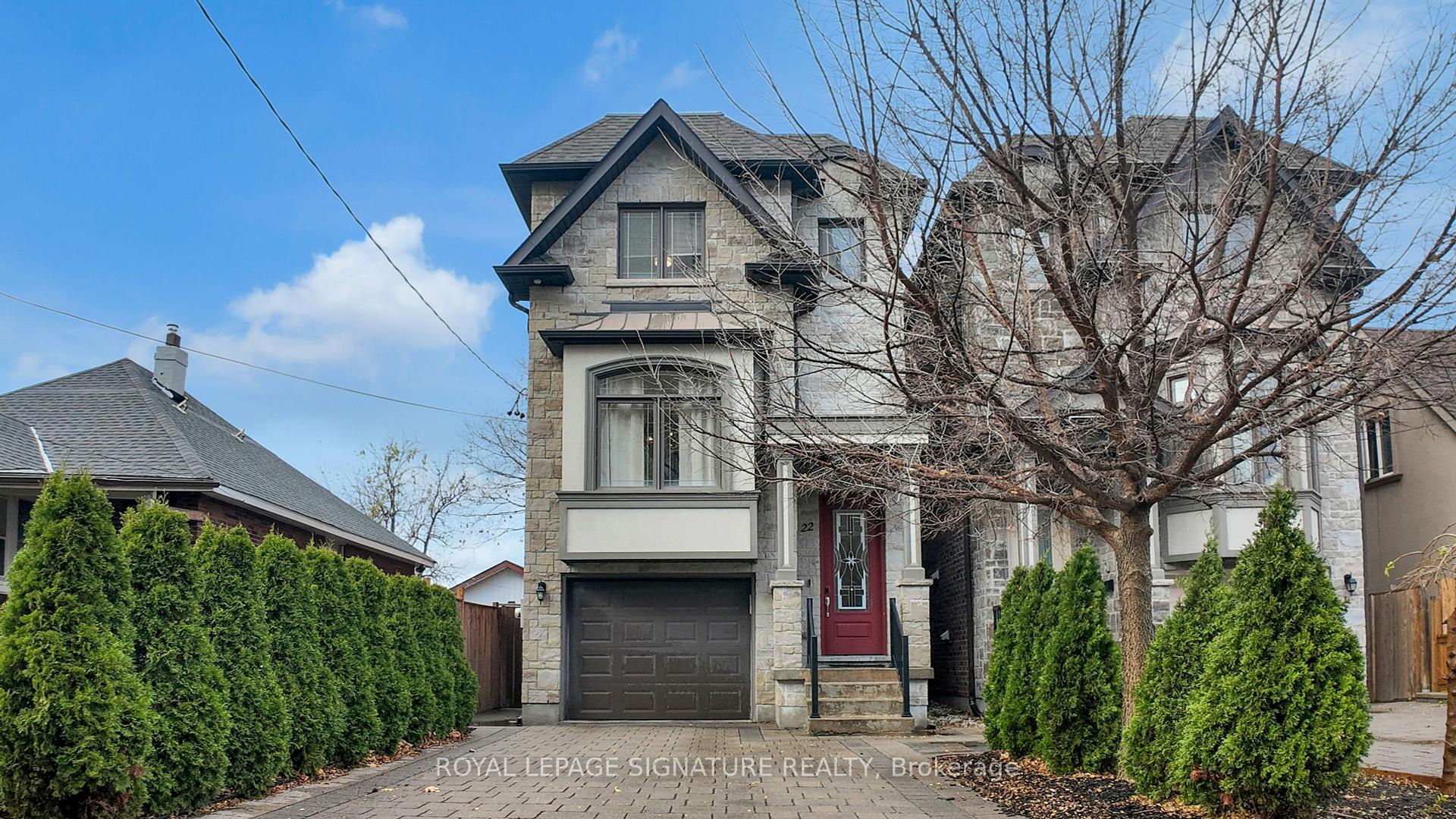 22 Harding Avenue, Toronto, ON M6M 3A2