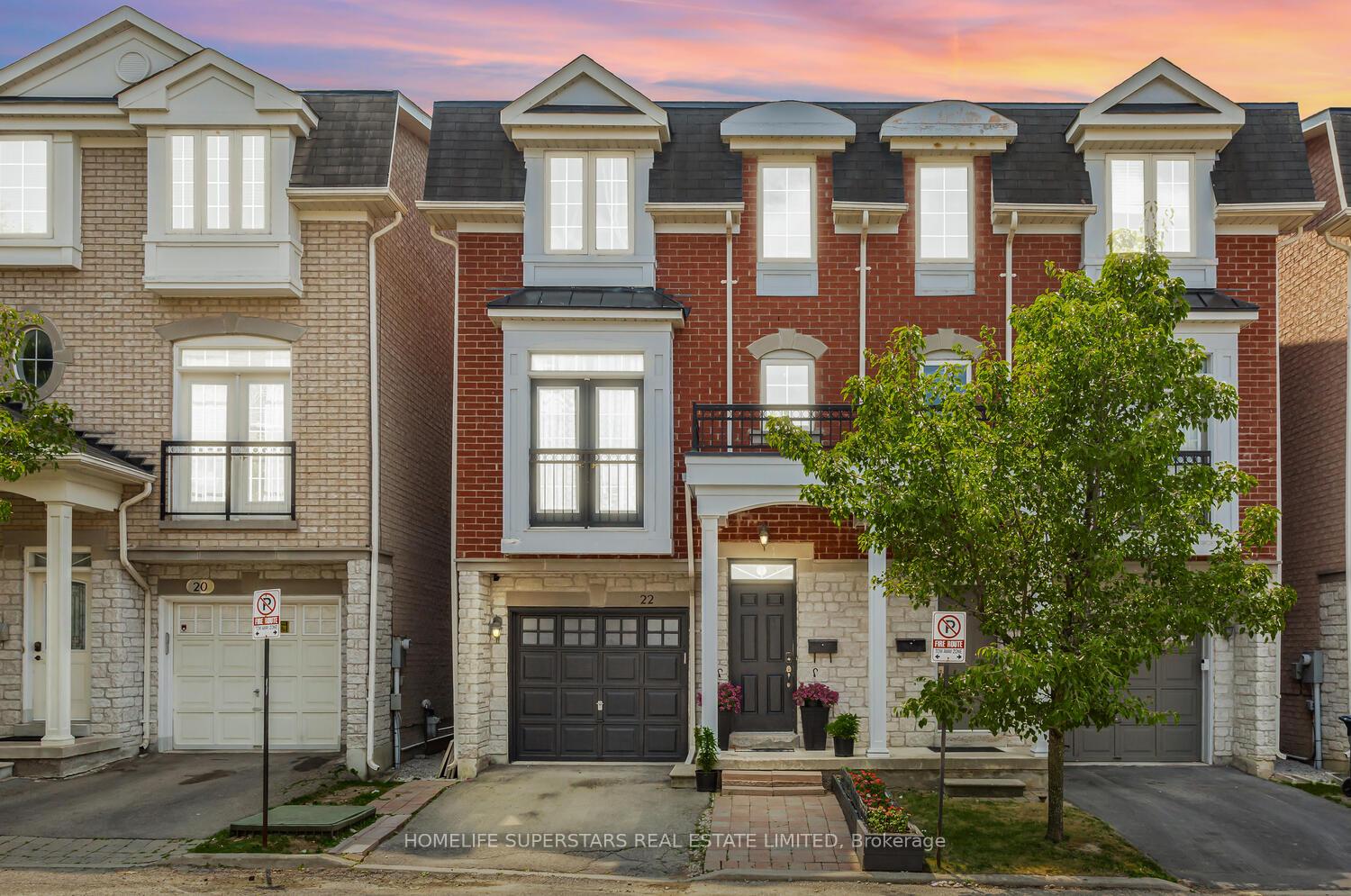 22 Lambrinos Lane, Toronto, ON M3N 0A1