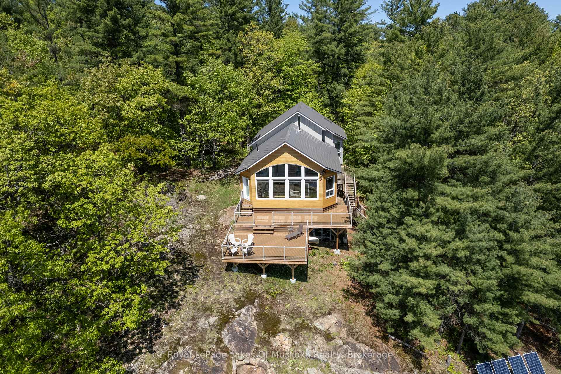 22 Mile Island, Gravenhurst, ON P0E 1G0