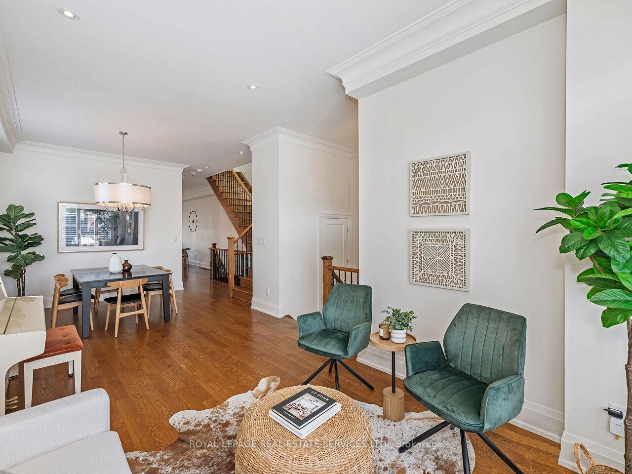 22 Portland Street, Toronto, ON M8Y 1A5